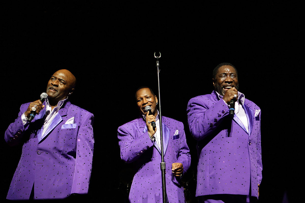 The Ojay's - AM Music Entertainment